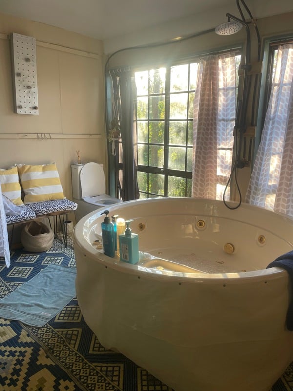 Watsu® Water wellness SPA servicing Blue Mountains, Sydney & more